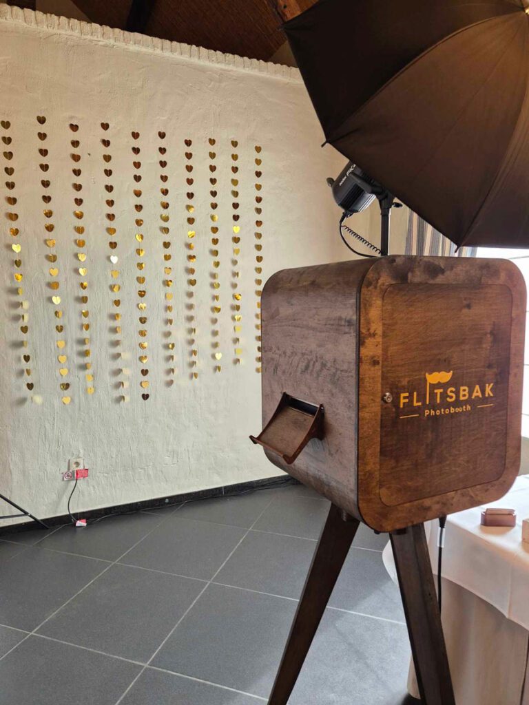 Square Photo Booth | Boothcrafts - Photobooths